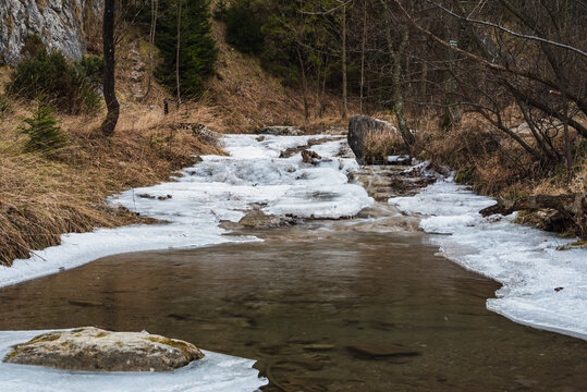 Imagens de Strumyk – Explore Fotografias do Stock, Vetores e Vídeos de ...
