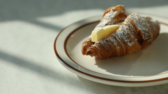 생크림케이크 이미지 – 찾아보기 181 스톡 사진, 벡터 및 비디오 | Adobe Stock