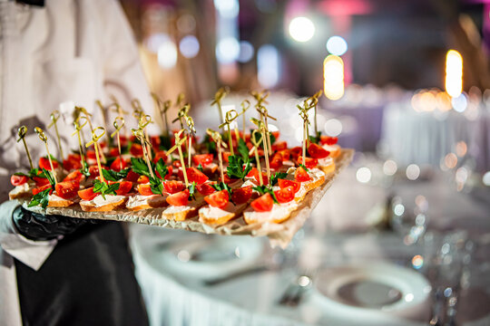 รูปภาพFurshet – เลือกดูภาพถ่ายสต็อก เวกเตอร์ และวิดีโอ1,381 | Adobe Stock