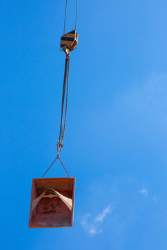 "Load-Lifting Mechanism"-Bilder: Stock-Fotos & -Videos. | Adobe Stock