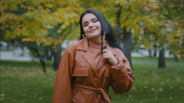 Ogling Images – Browse 1,279 Stock Photos, Vectors, and Video | Adobe Stock