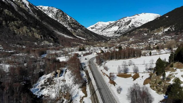 Imágenes de "Red Train": descubre bancos de fotos, ilustraciones ...