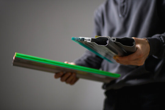 รูปภาพSqueeging – เลือกดูภาพถ่ายสต็อก เวกเตอร์ และวิดีโอ20,053 | Adobe ...