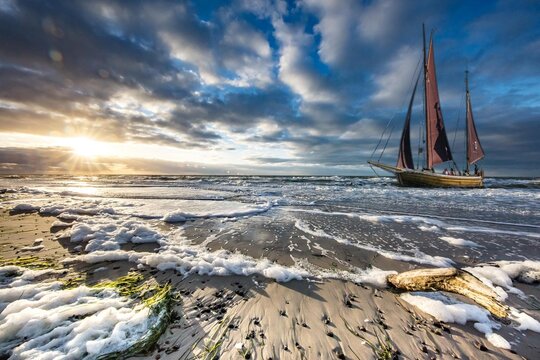 Seafaring Images – Browse 1,701,537 Stock Photos, Vectors, and Video ...