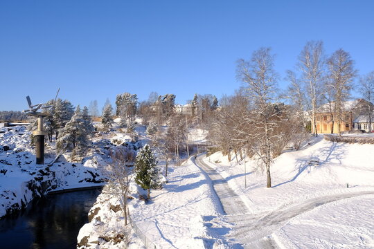 Honefoss bilder – Bläddra bland 291 stockfoton, vektorer och videor ...