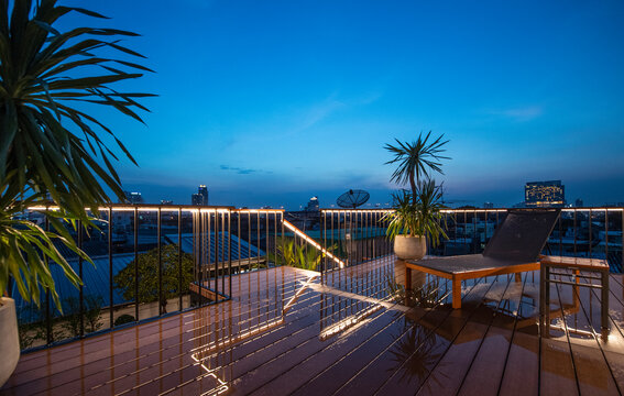 Elevated Images – Browse 749,602 Stock Photos, Vectors, and Video ...