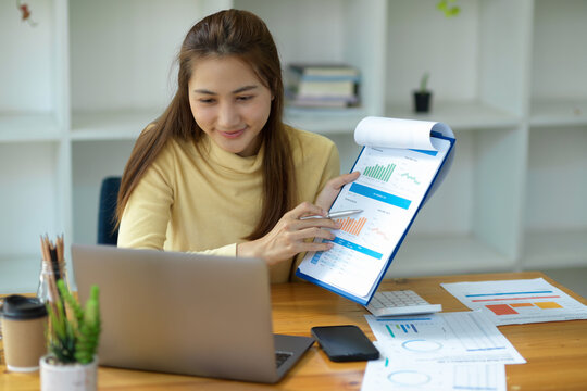 Explicar Imagens – Procure 471,748 fotos, vetores e vídeos | Adobe Stock