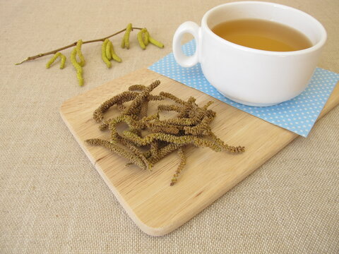 "Hazel Bush"-Bilder: Stock-Fotos & -Videos. | Adobe Stock