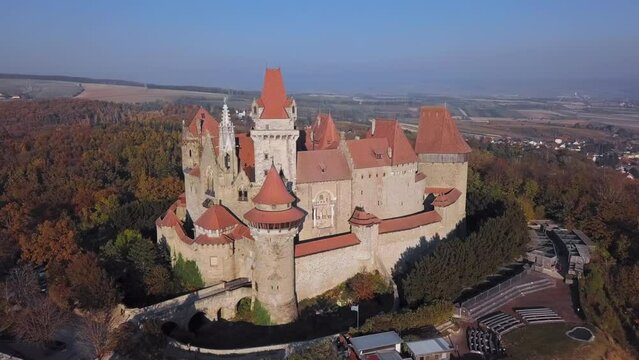 Obrázky Kreuzenstein – procházejte fotografie, vektory a videa 373 ...