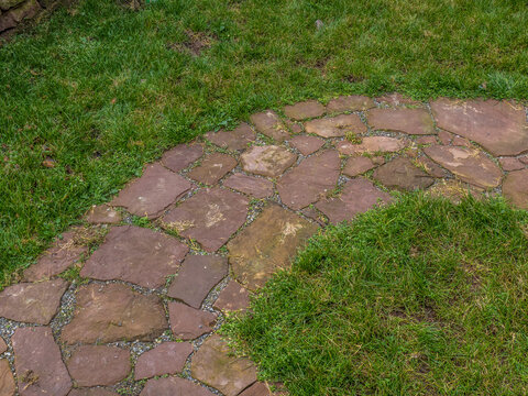 Rasenstein bilder – Bläddra bland 110 stockfoton, vektorer och videor ...