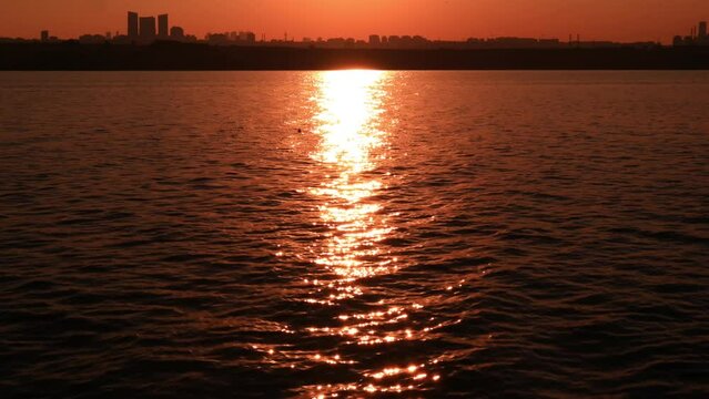 "Evening Sea" Bilder – Durchsuchen 257 Archivfotos, Vektorgrafiken und ...