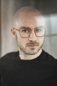 Stoppelbart bilder – Bläddra bland 138 stockfoton, vektorer och videor ...