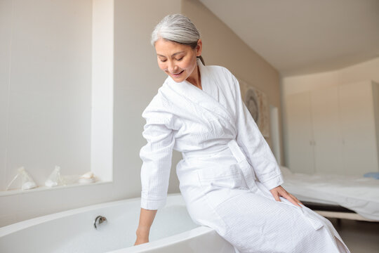 Refreshen Bilder – Durchsuchen 358,196 Archivfotos, Vektorgrafiken und ...