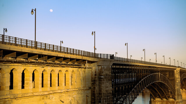 "Eads Bridge" Images – Browse 93 Stock Photos, Vectors, and Video ...
