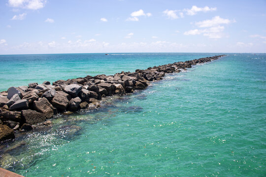 Breakwaters Images – Browse 495,043 Stock Photos, Vectors, and Video ...