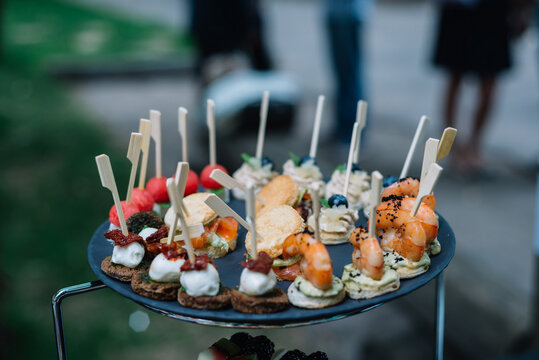 「Furshet」の画像 - 1,196 件の Stock 写真、ベクターおよびビデオ | Adobe Stock