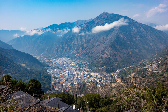 "Andorra La Vella" Images – Browse 4,612 Stock Photos, Vectors, and ...