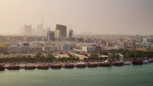 Deira Images – Parcourir 3,938 le catalogue de photos, vecteurs et ...