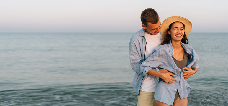 "Pound Hug" Bilder – Durchsuchen 19,237 Archivfotos, Vektorgrafiken und ...