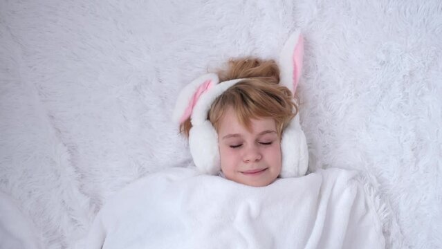 Fall Bunny Music Stock Videos – 5 HD & 4K Footage Clips | Adobe Stock