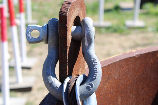 Shackle 이미지 – 찾아보기 32,272 스톡 사진, 벡터 및 비디오 | Adobe Stock