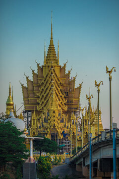 Chaned Bilder – Durchsuchen 6,646 Archivfotos, Vektorgrafiken und ...