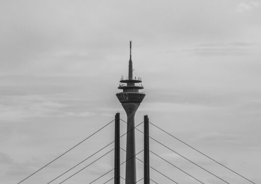 Rheinturm 이미지 – 찾아보기 3,059 스톡 사진, 벡터 및 비디오 | Adobe Stock