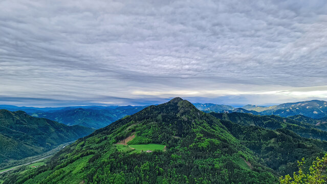 Mixnitz Bilder – Durchsuchen 358 Archivfotos, Vektorgrafiken und Videos ...