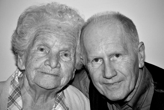 「Neffe」の写真素材 | 267件の無料イラスト画像 | Adobe Stock