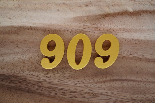 「909」の画像 - 1,120 件の Stock 写真、ベクターおよびビデオ | Adobe Stock