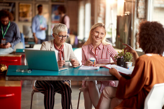 Chatting Images – Browse 2,189,746 Stock Photos, Vectors, and Video ...