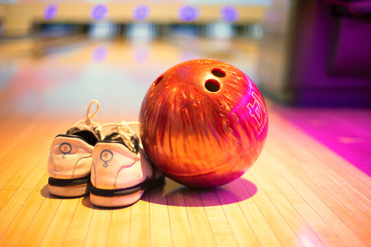 Bowling Alley Food Images – Browse 406 Stock Photos, Vectors, and Video ...