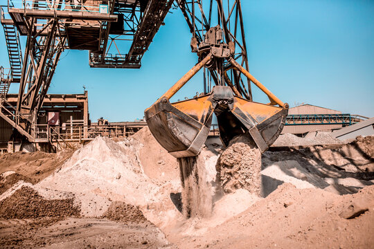 Gravière Images – Parcourir 7,003 le catalogue de photos, vecteurs et ...