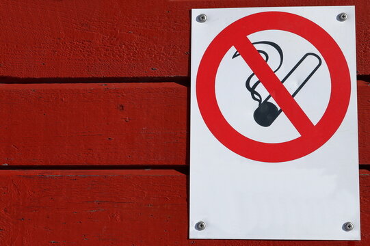Nichtraucherzone Bilder – Durchsuchen 454 Archivfotos, Vektorgrafiken ...