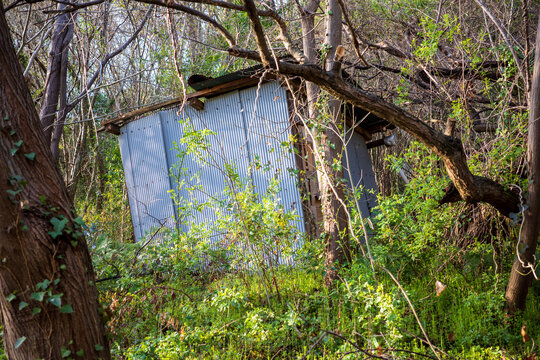 傾いた Images – Browse 878 Stock Photos, Vectors, and Video | Adobe Stock