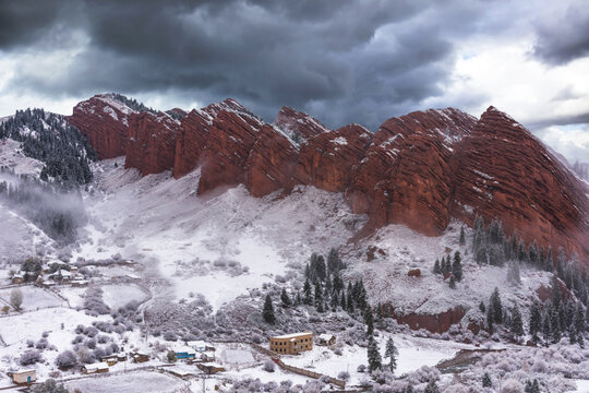 「Jeti-Oguz」の写真素材 | 390件の無料イラスト画像 | Adobe Stock