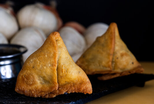 "Vegetable Samosa" Images – Browse 177 Stock Photos, Vectors, and Video ...
