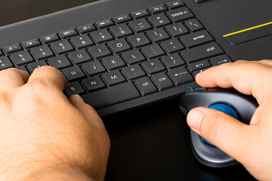 Black Man Mouse Keyboard Images – Browse 3,595 Stock Photos, Vectors ...