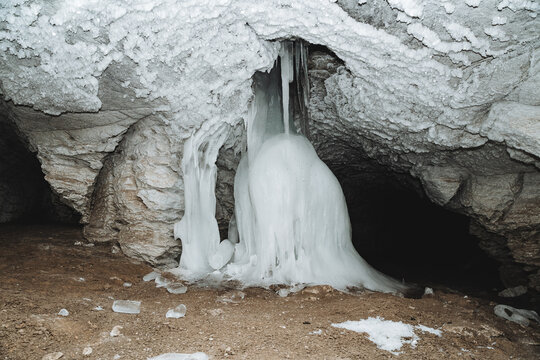 Obrazy (Stalagnat) — zdjęcia, wektory i wideo bez tantiem (720) | Adobe ...