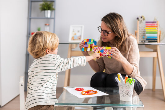 Establish Images – Browse 3,174,676 Stock Photos, Vectors, and Video ...