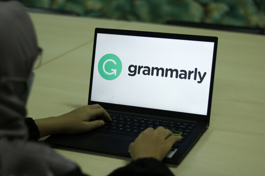 รูปภาพGrammarly – เลือกดูภาพถ่ายสต็อก เวกเตอร์ และวิดีโอ218 | Adobe Stock