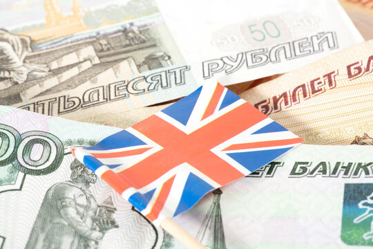 Engpass Images – Browse 667 Stock Photos, Vectors, and Video | Adobe Stock