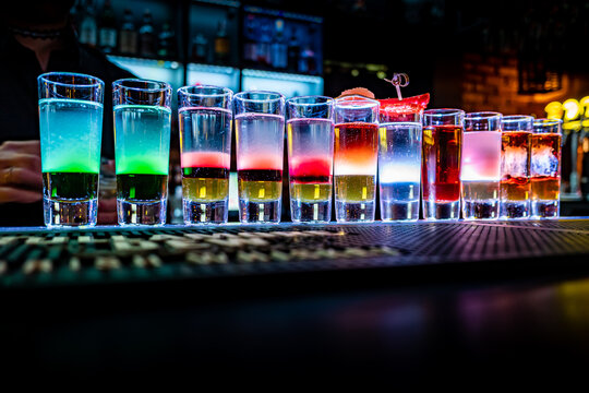 Abwesend Bilder – Durchsuchen 8,833 Archivfotos, Vektorgrafiken und ...