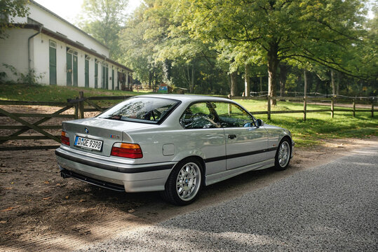 รูปภาพE36 – เลือกดูภาพถ่ายสต็อก เวกเตอร์ และวิดีโอ158 | Adobe Stock