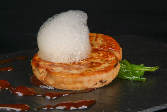 Espuma Images – Browse 16,604 Stock Photos, Vectors, and Video | Adobe ...