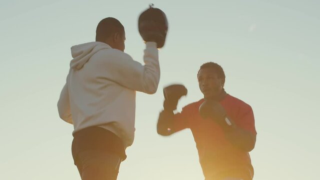 Boxing Hit Images – Browse 125,064 Stock Photos, Vectors, and Video ...