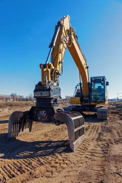 "Excavation Machine" Bilder – Durchsuchen 523 Archivfotos ...