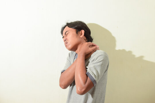 Groaning Imagens – Procure 658 fotos, vetores e vídeos | Adobe Stock