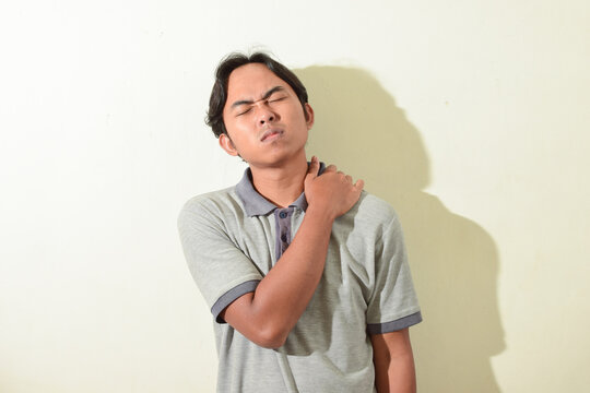 รูปภาพGroaning – เลือกดูภาพถ่ายสต็อก เวกเตอร์ และวิดีโอ664 | Adobe Stock