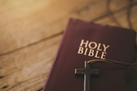 รูปภาพHymn – เลือกดูภาพถ่ายสต็อก เวกเตอร์ และวิดีโอ95,144 | Adobe Stock